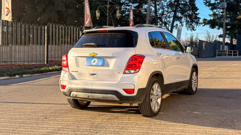 Chevrolet Tracker LT MT 1.8 2019 - Auto360