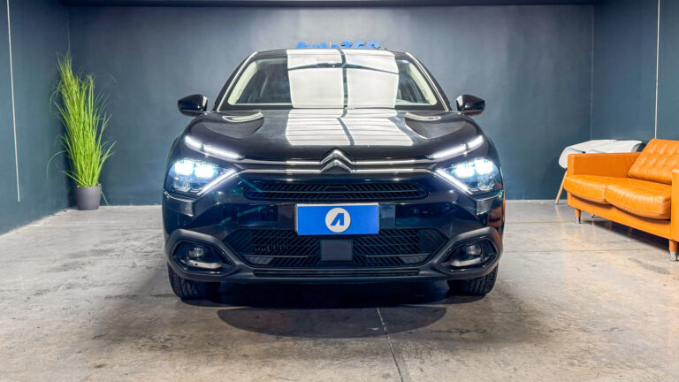 Citroen C4 Shine AT 1.2 2023 - Auto360
