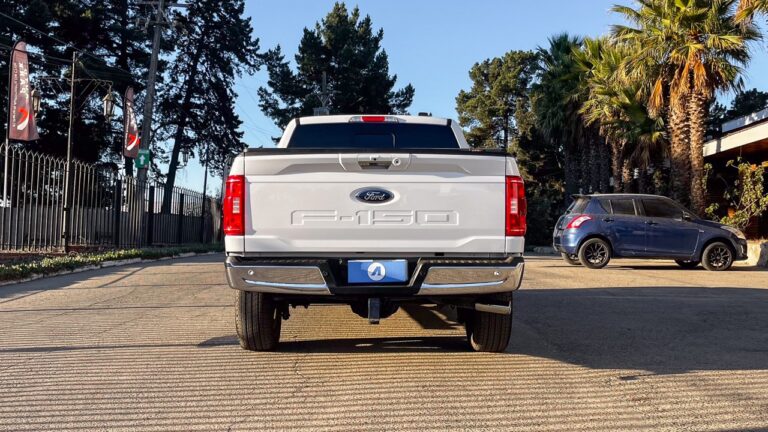 Ford F-150 XLT DC 4X4 5.0 2021 - Auto360