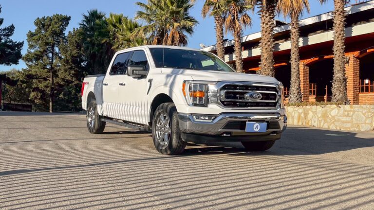 Ford F-150 XLT DC 4X4 5.0 2021 - Auto360